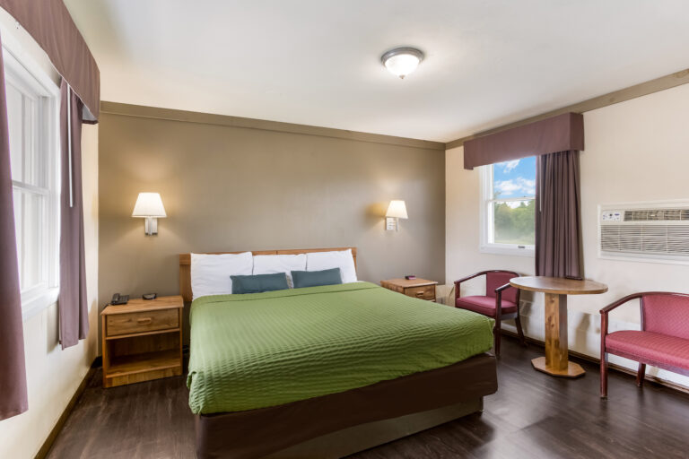 Rooms – Malone Inn